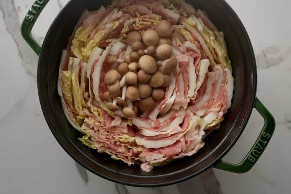Japanese Nabe Recipe: A Delicious and Easy Hot Pot Dish - Kyrié the ...