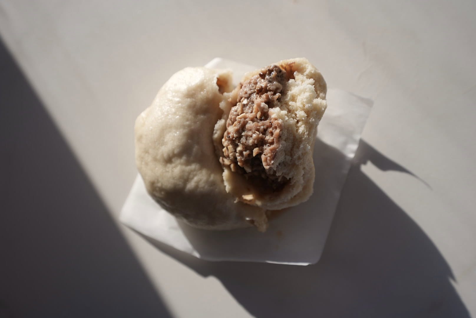 Japanese Steamed Pork Buns - Nikuman (肉マン) - Kyrié the Foodié + Real ...
